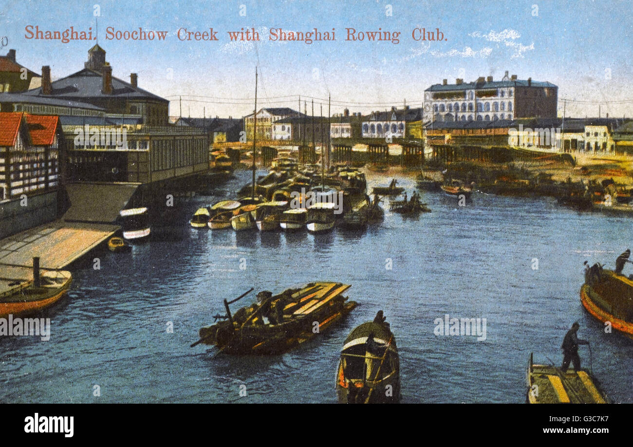 Shanghai, China - Rowing Club on Suzhou Creek Stock Photo - Alamy