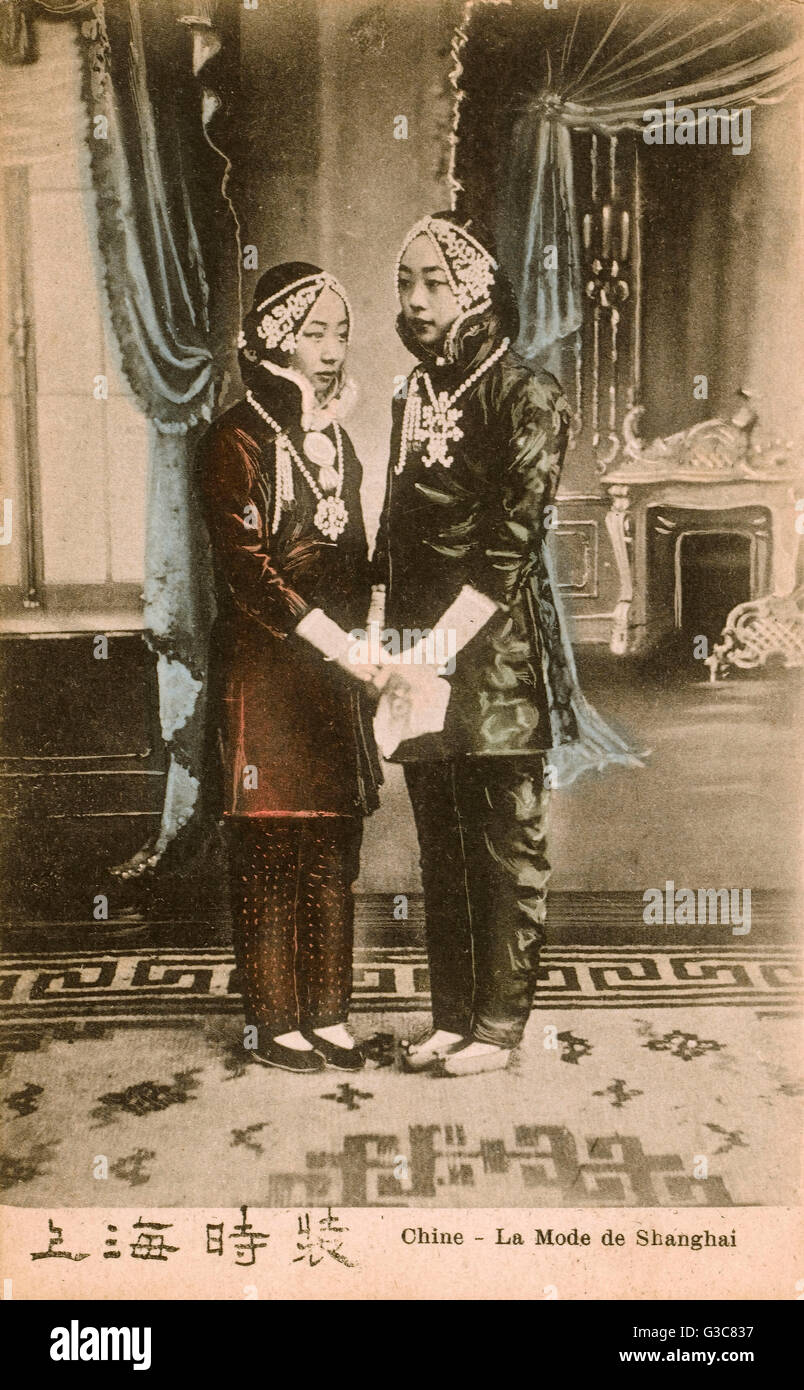 China - Shanghai - Fashionable dress in Shanghai Stock Photo - Alamy