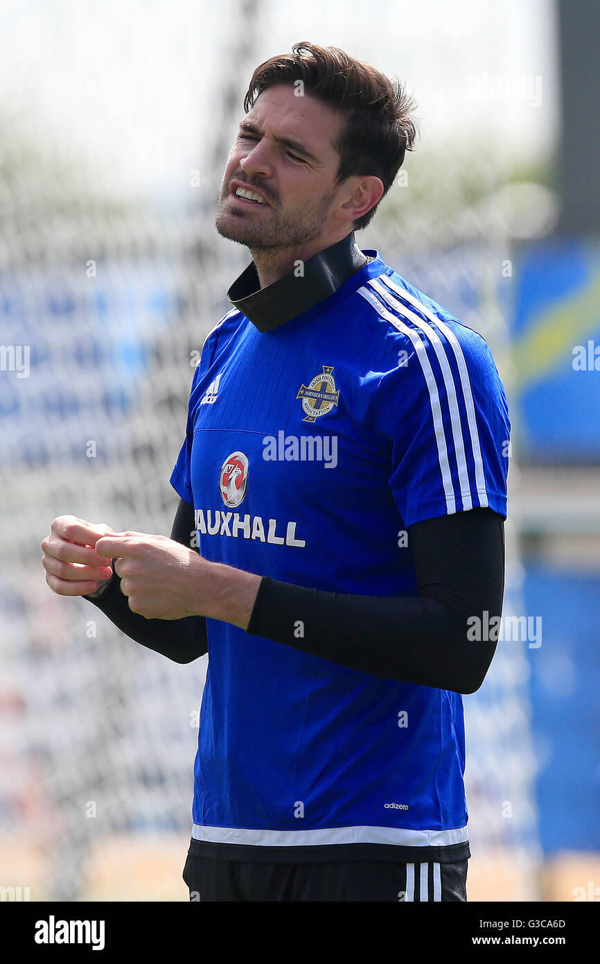 Northern irelands kyle lafferty back hi-res stock photography and ...