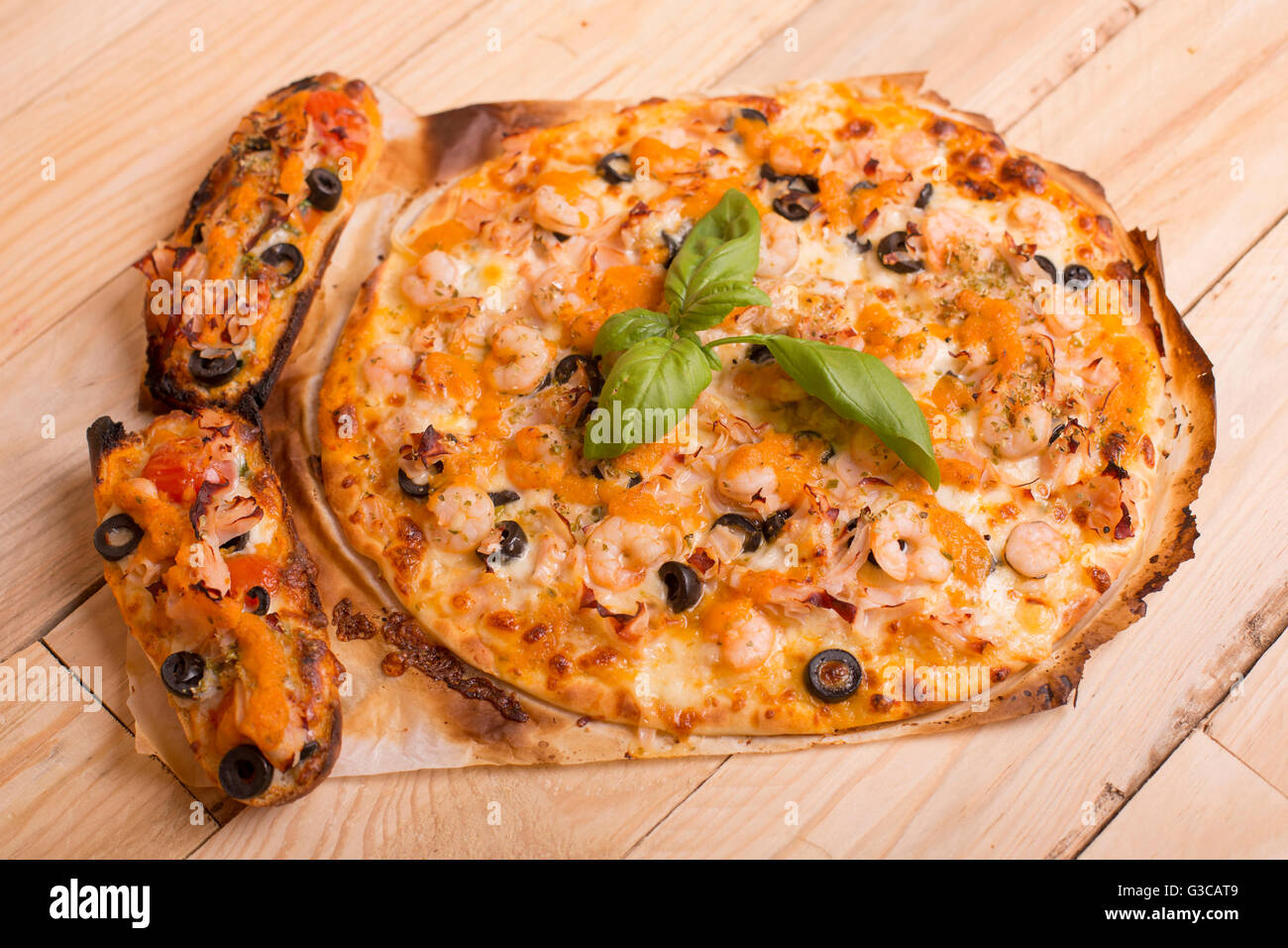 Home pizza table hi-res stock photography and images - Alamy