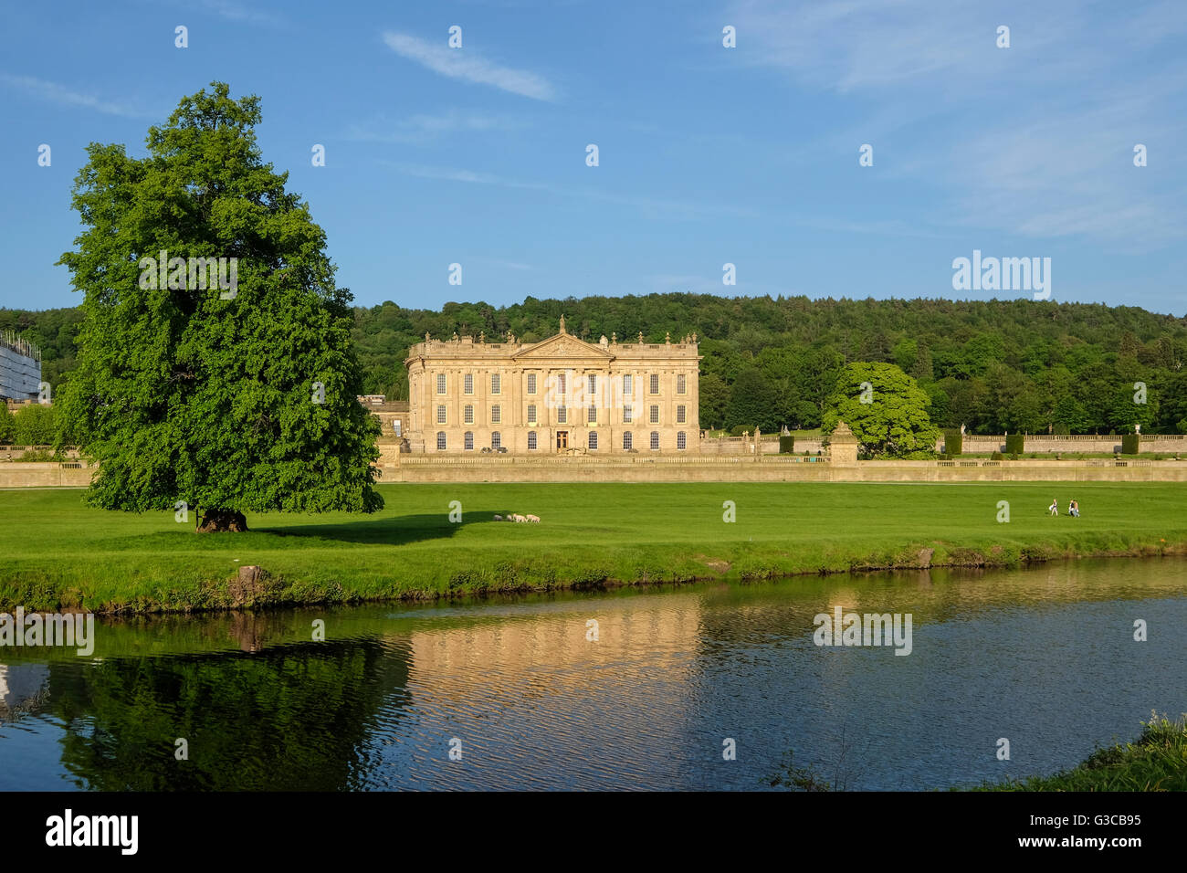 Chatsworth house derbyshire hi-res stock photography and images - Alamy