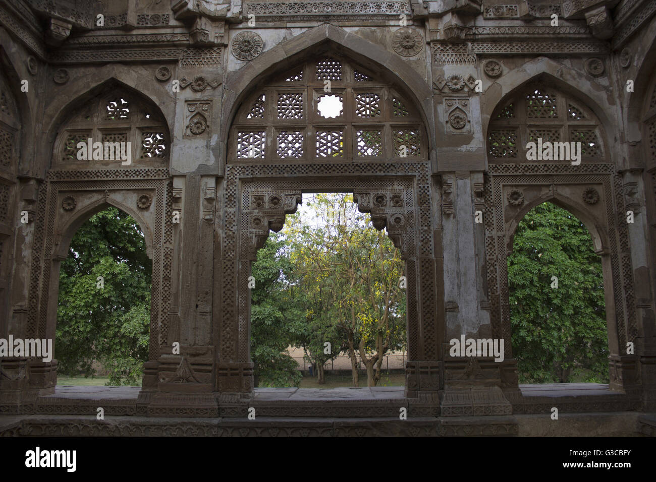 Door arches detail. Jami Masjid. Champaner Pavagadh Archaeological Park ...