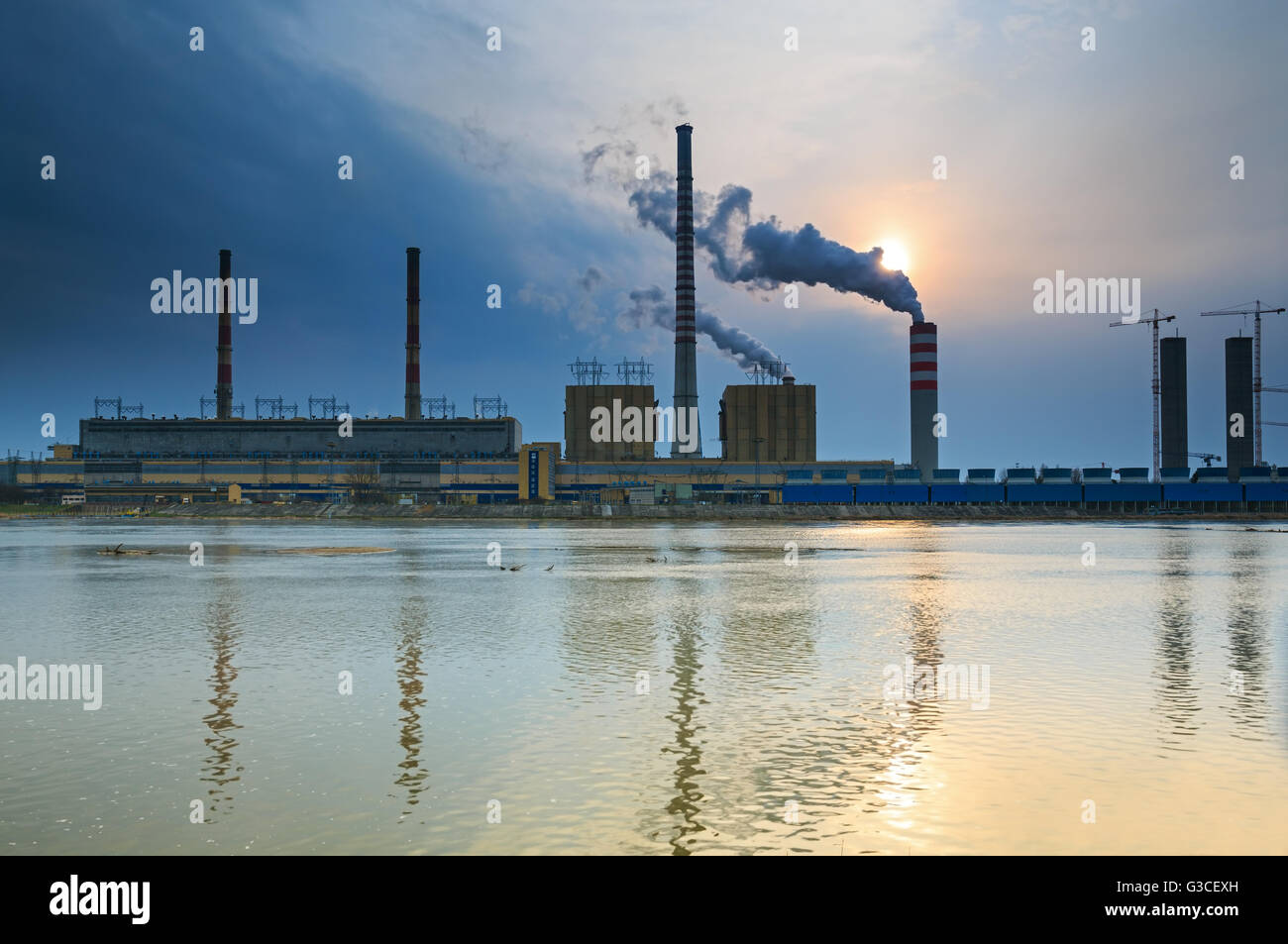 Factory power production smoke hi-res stock photography and images - Alamy
