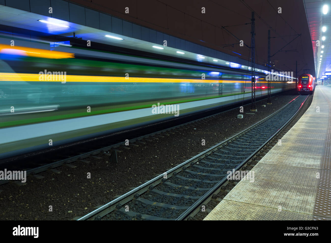 Train night motion blur hi-res stock photography and images - Alamy