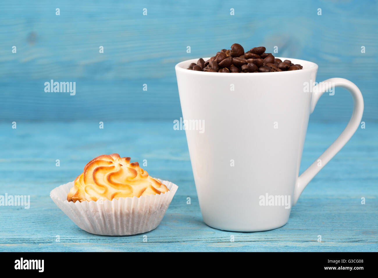 Steam cake hi-res stock photography and images - Alamy