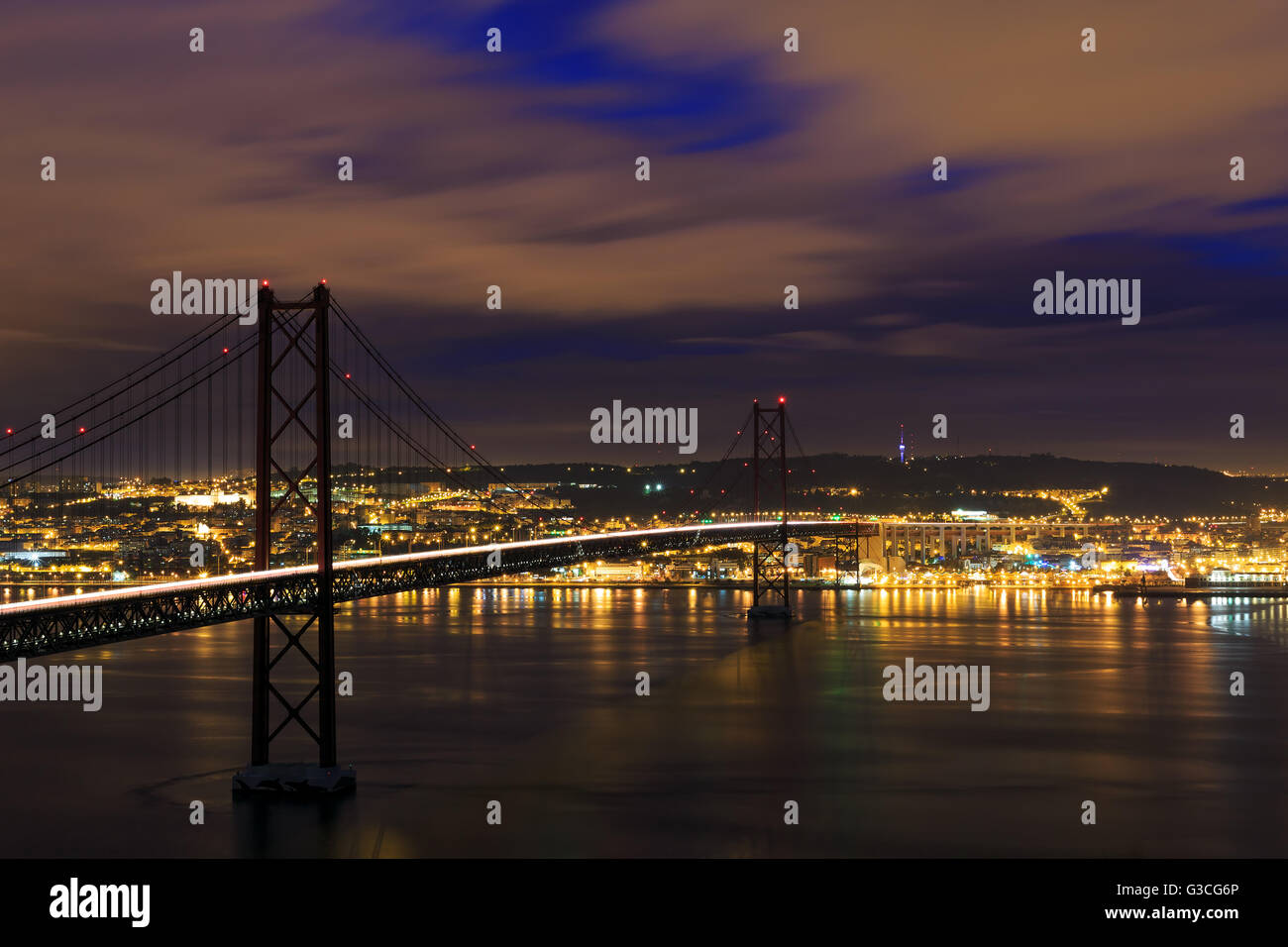 Lisbon scenic bridge photography hi-res stock photography and images ...