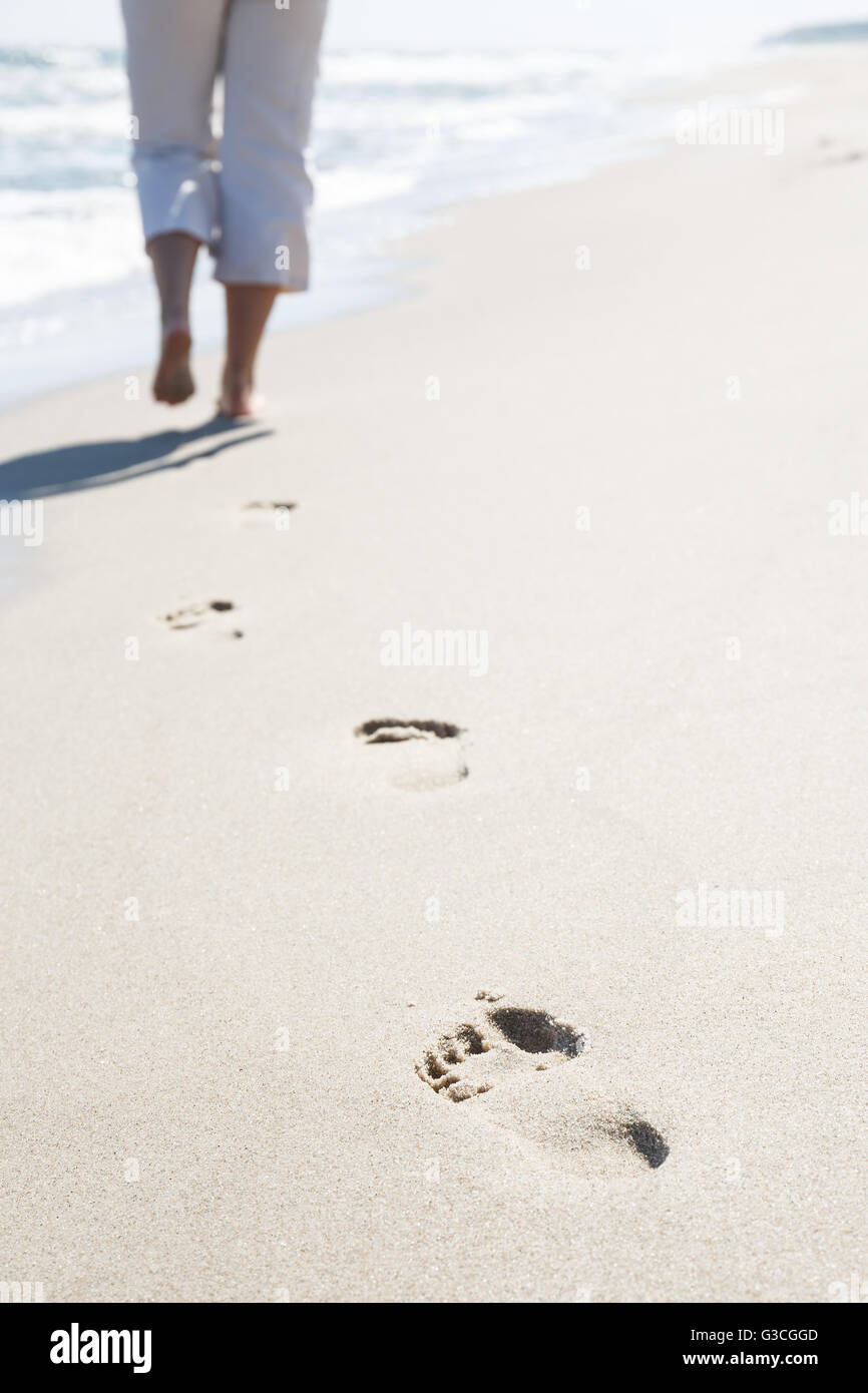 Female footprints hi-res stock photography and images - Alamy