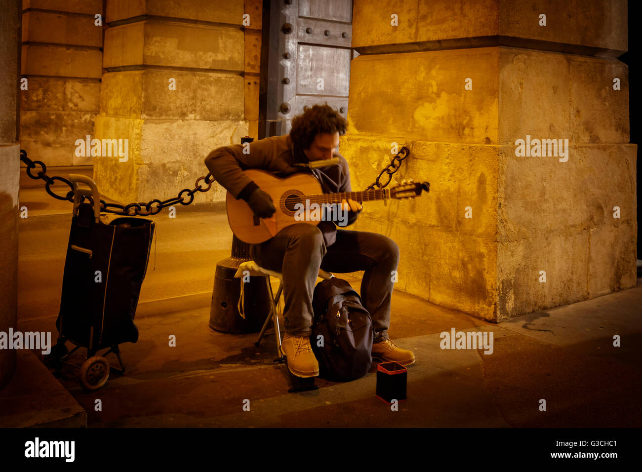 Street musician in Vienna Stock Photo - Alamy