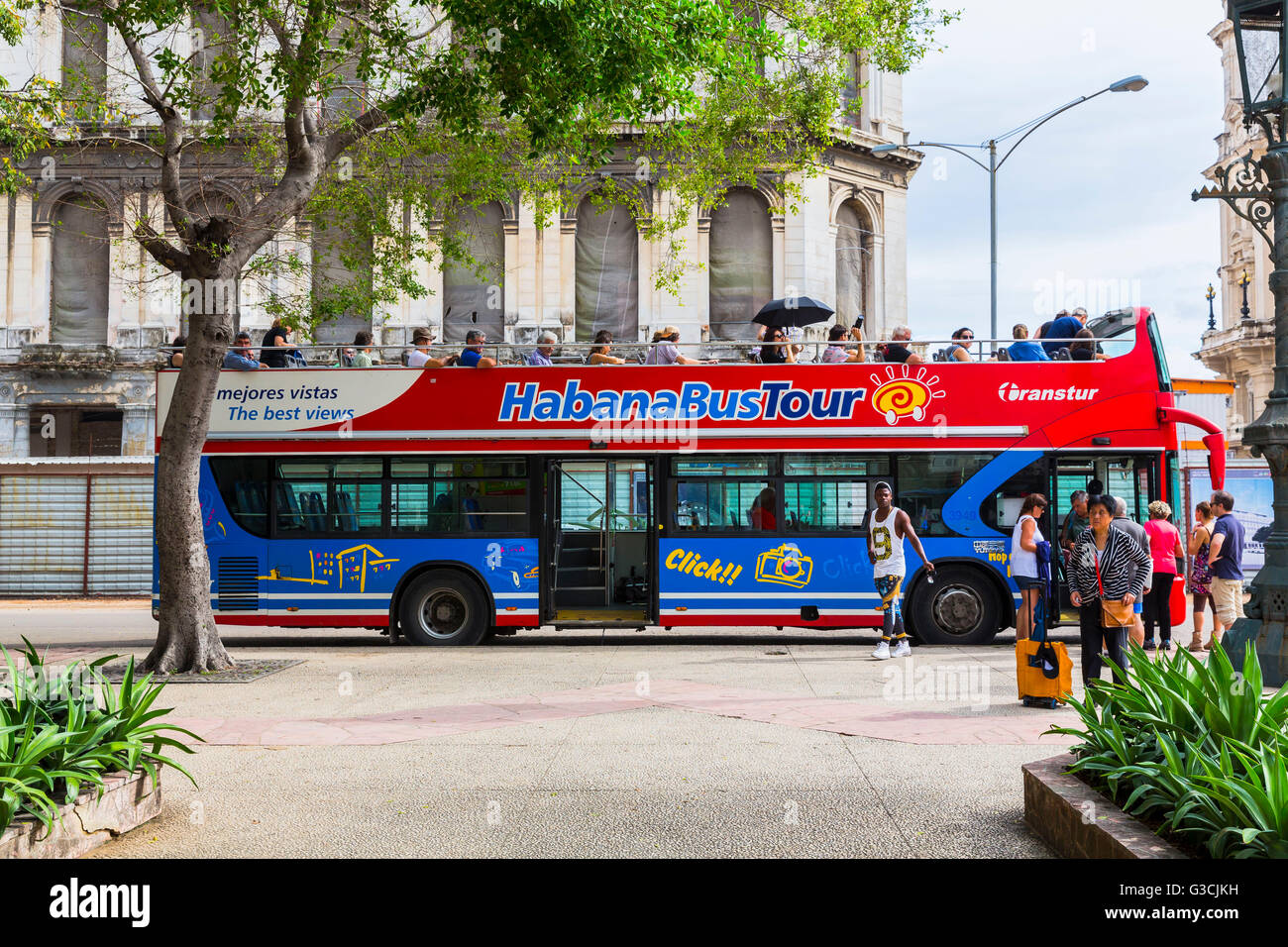 Havana bus tour cuba hi-res stock photography and images - Alamy