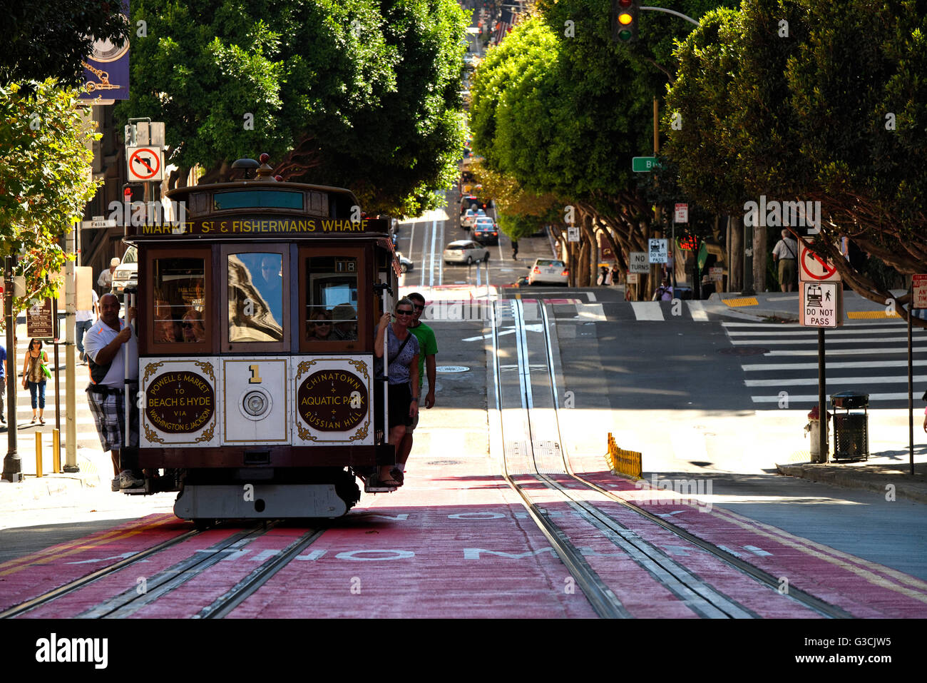 Cable car towards Union Square, San Francisco, California, USA Stock ...
