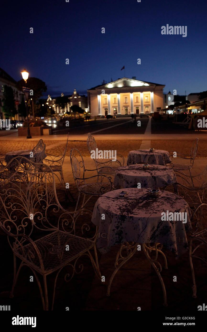 Vilnius city hall hi-res stock photography and images - Alamy