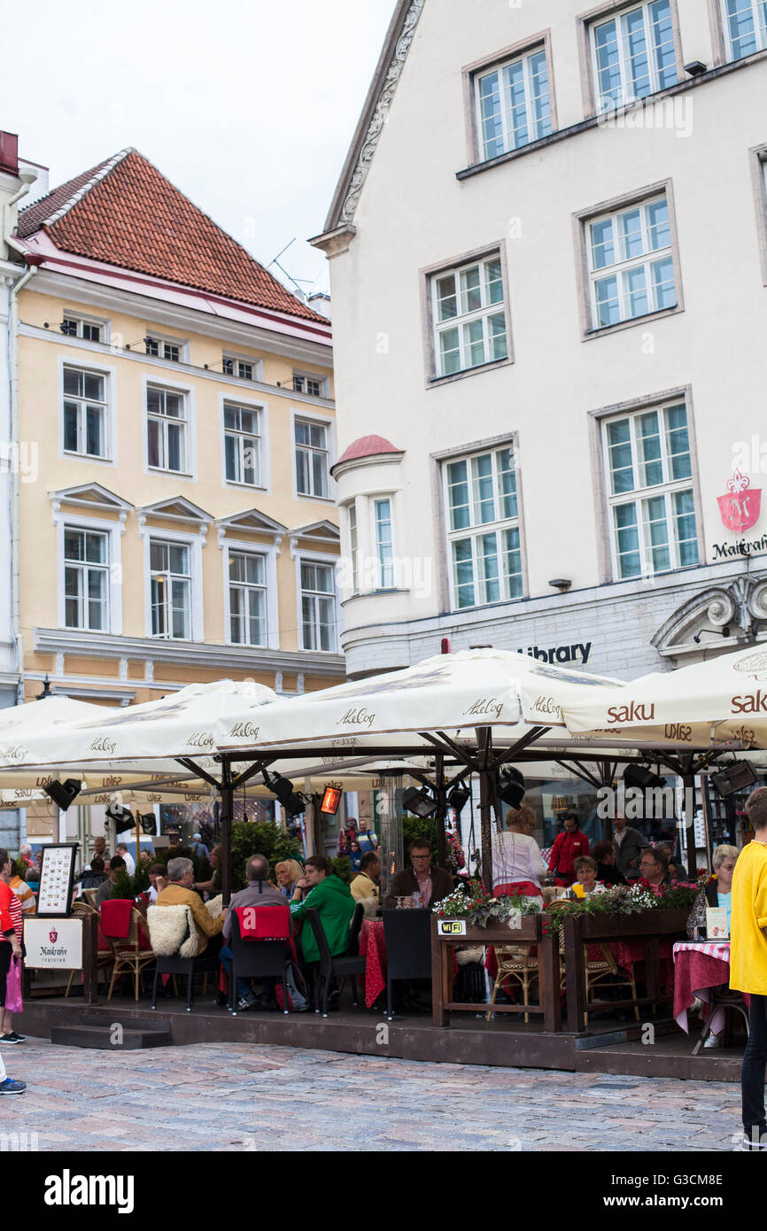 Townhall square hi-res stock photography and images - Alamy