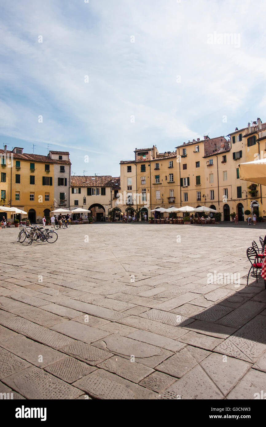 Lucca Tuscany Italy. Piazza dell'anfiteatro - Square of the ...