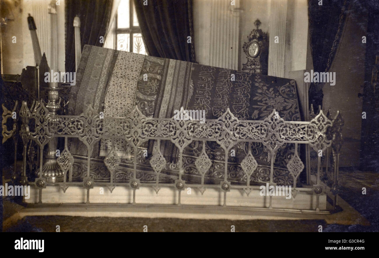 Alevism hi-res stock photography and images - Alamy