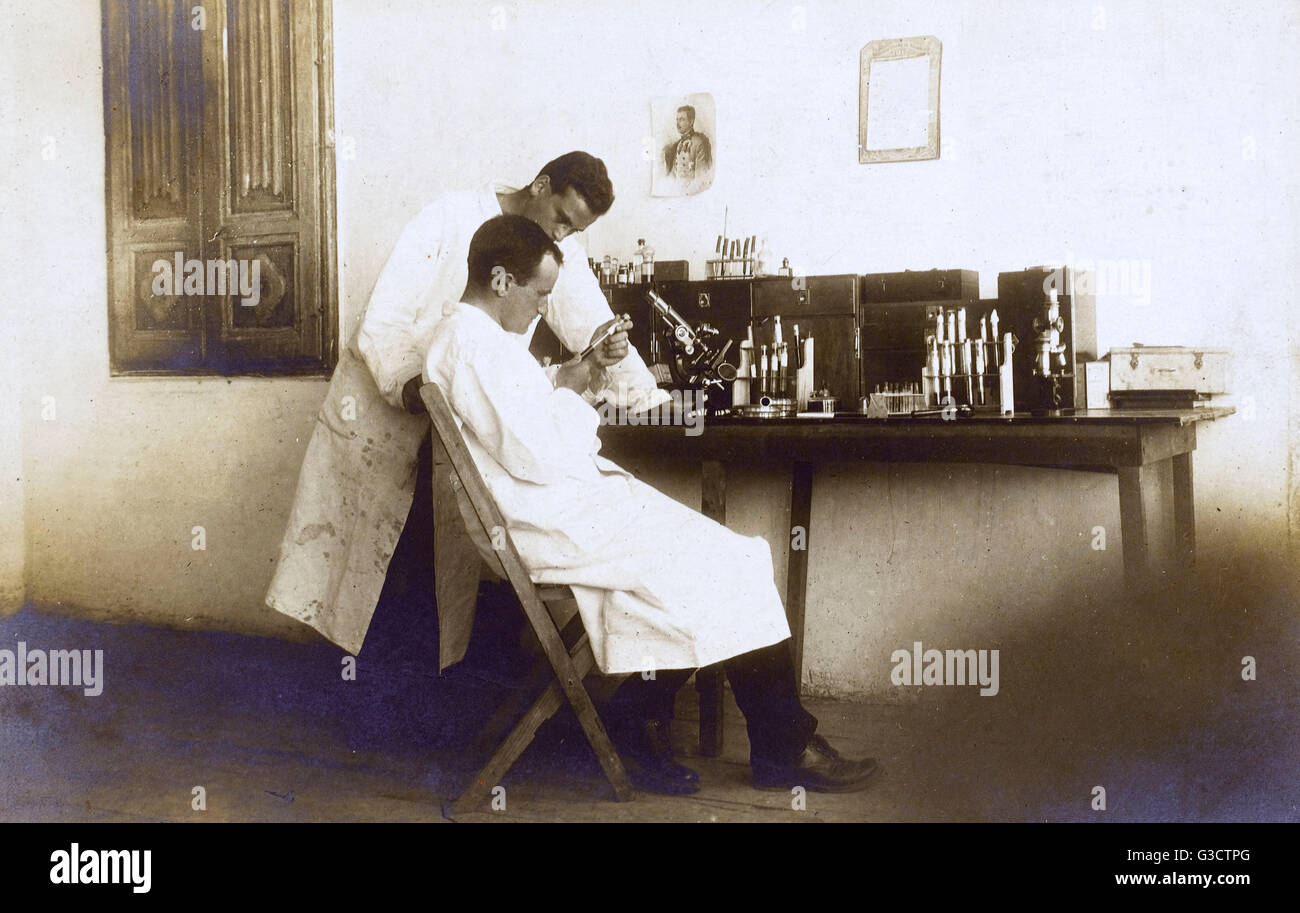 Laboratory workbench hi-res stock photography and images - Alamy