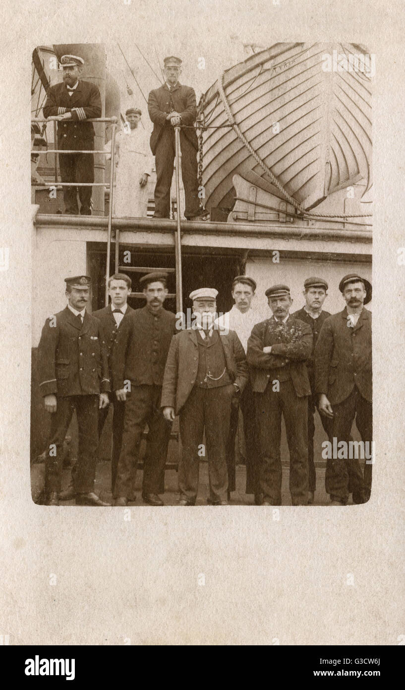 Ship captain uniform hi-res stock photography and images - Alamy