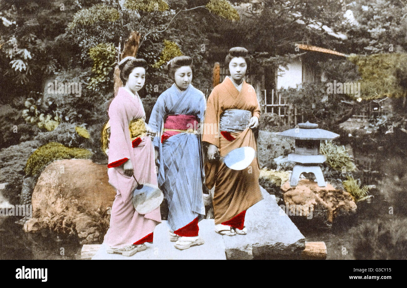 Japan - Three Japanese Geisha Girls - Ornamental Garden Stock Photo - Alamy