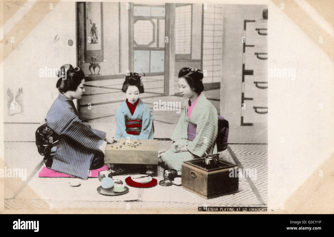 Popular boardgame hi-res stock photography and images - Alamy