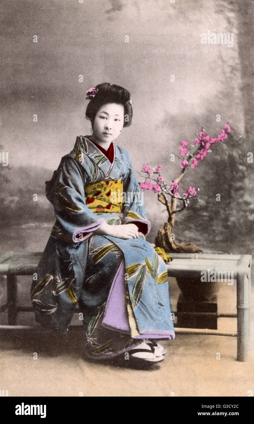 Japan - Geisha Girl - Studio portrait Stock Photo - Alamy