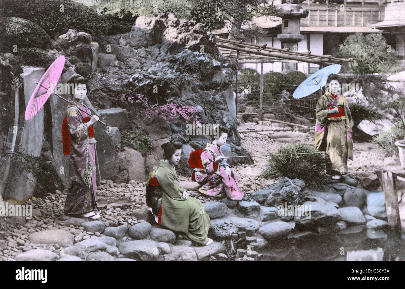 Garden Scene - Geisha - Japan Stock Photo - Alamy