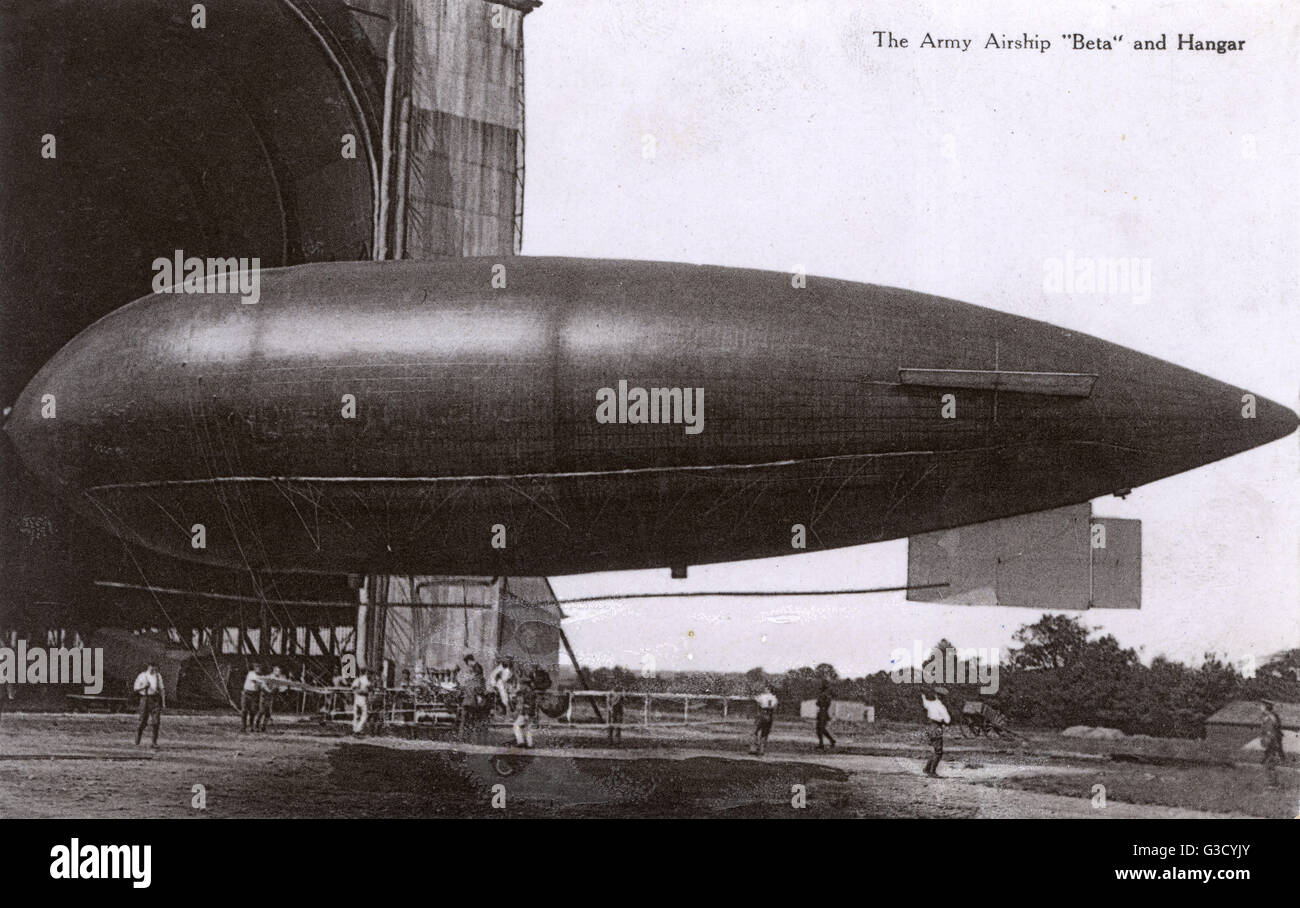 The British Army Airship Beta and Hangar Stock Photo - Alamy