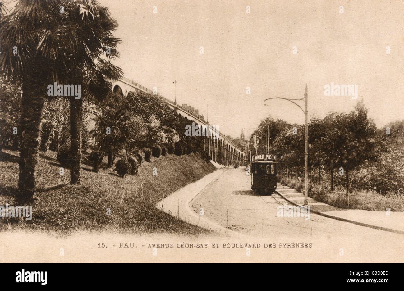 Pau, France - Tram on Avenue Leon-Say Stock Photo - Alamy