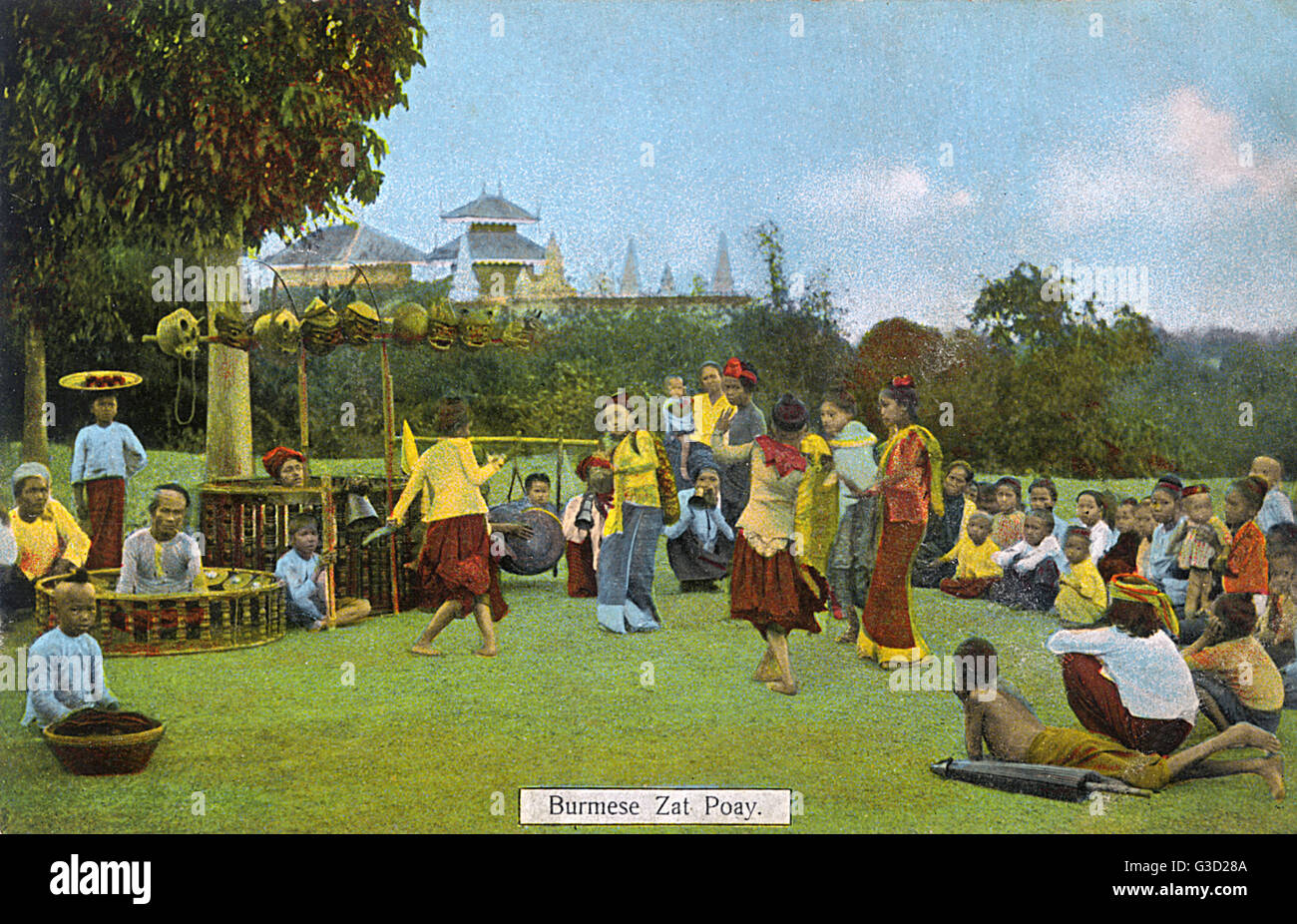 Myanmar - Performing zat pwe - Dance and Music Stock Photo - Alamy