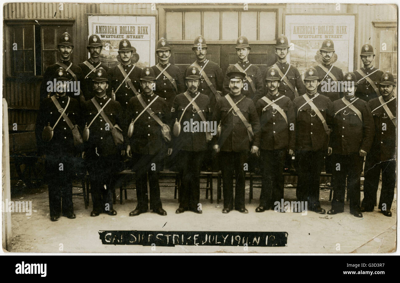 Tonypandy hi-res stock photography and images - Alamy