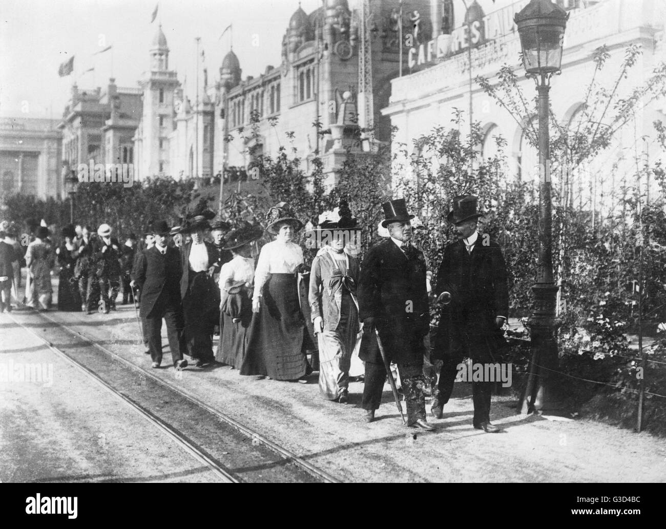 London pavilion cafe Black and White Stock Photos & Images - Alamy