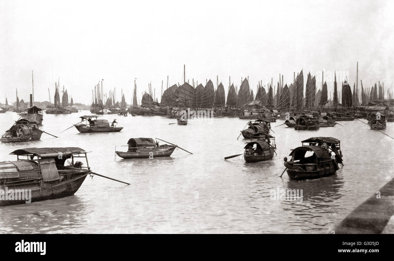 Junks hi-res stock photography and images - Alamy