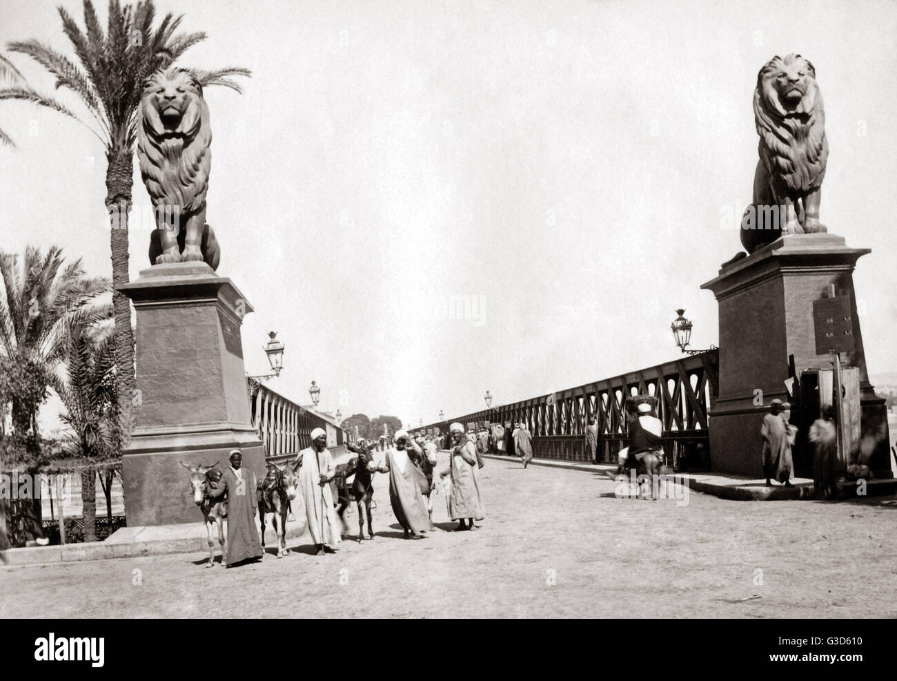 Kasr-el-Nil Bridge Cairo, Egypt, circa 1890 Stock Photo - Alamy