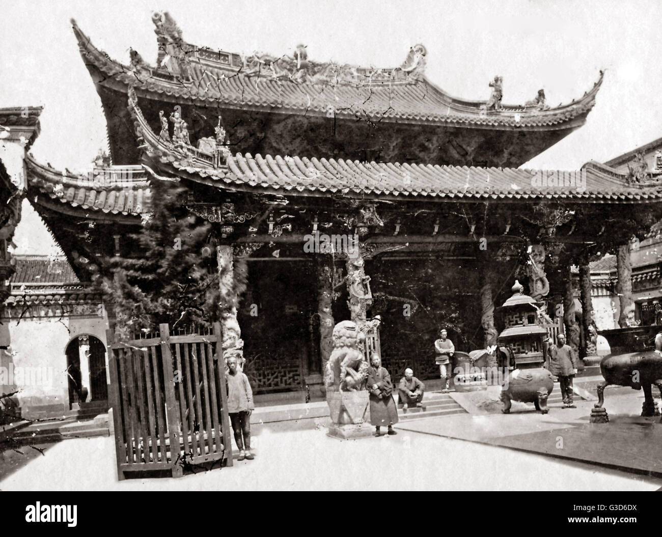Chinese temple, Shanghai, China circa 1890 Stock Photo - Alamy