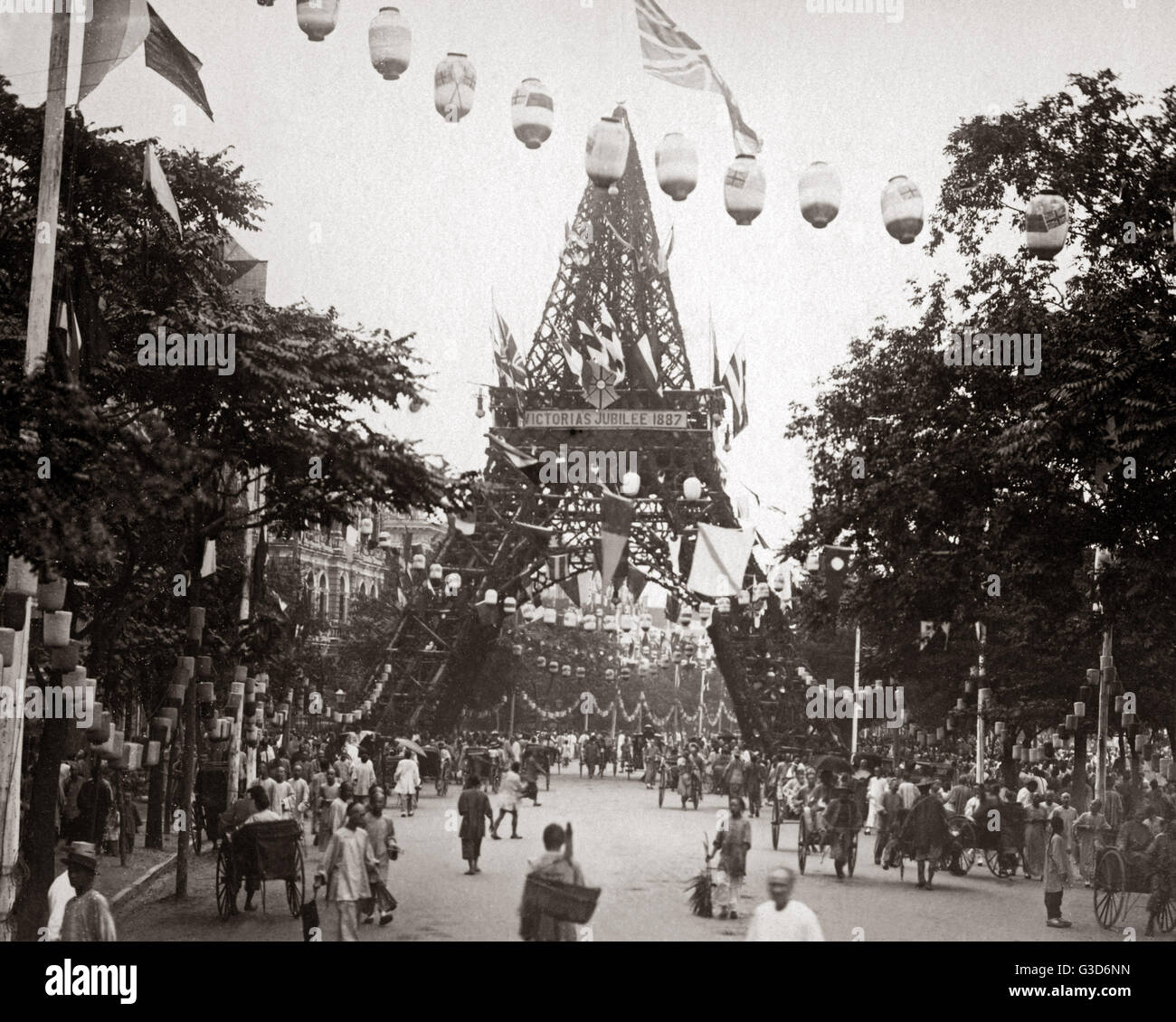 Arch celebrating Queen Victoria's Jubiee, 1887, Shanghai, Ch Stock ...