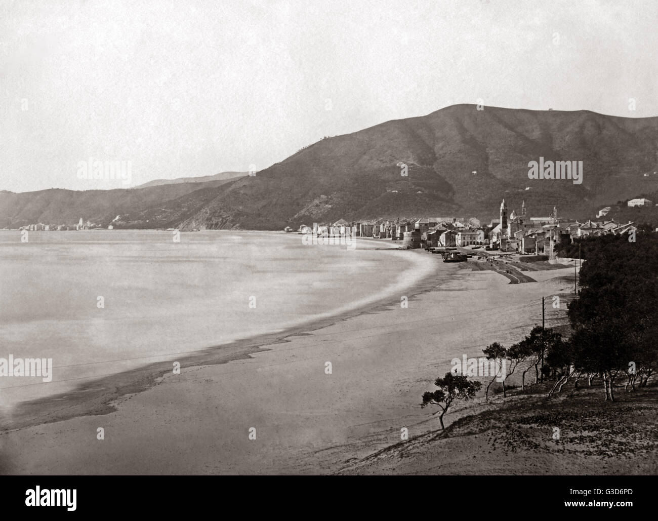 The beach at Alassio, Italy, circa 1890 Stock Photo - Alamy