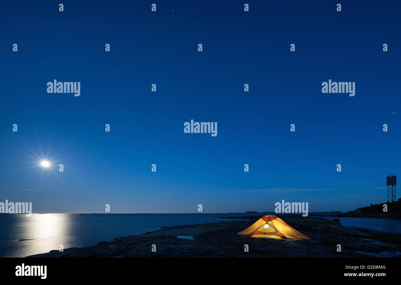 Full moon cloudless night sky hi-res stock photography and images - Alamy