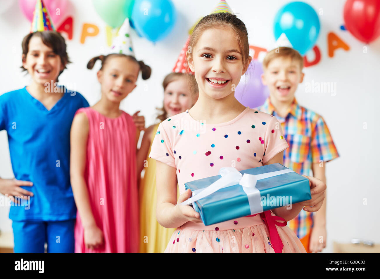 Child birthday party hi-res stock photography and images - Alamy