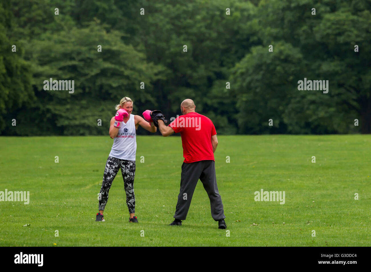 Women Sparring High Resolution Stock Photography and Images - Alamy
