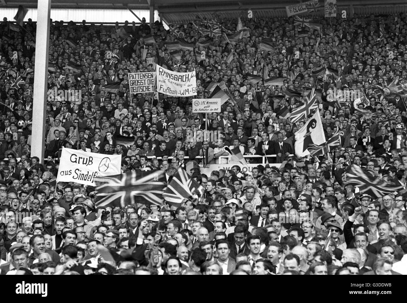 1966 world cup england flag union jack hi-res stock photography and ...