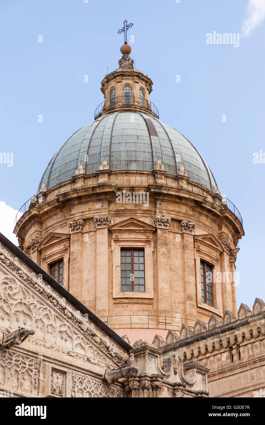 Dome of Palermo Cathedral, Palermo, Sicily, Italy Stock Photo - Alamy