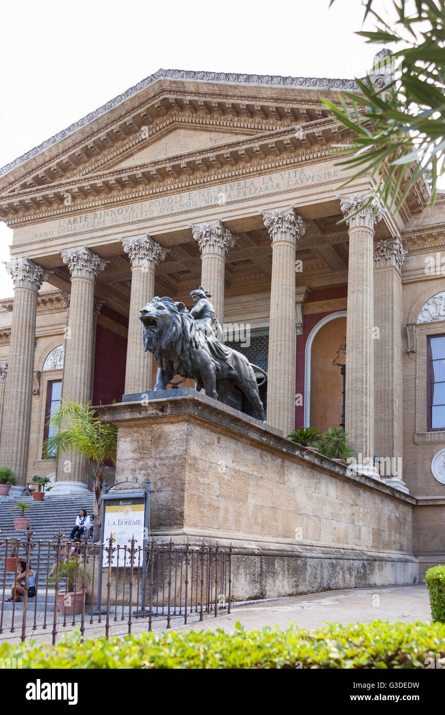 Palermo teatro massimo opera house hi-res stock photography and images ...