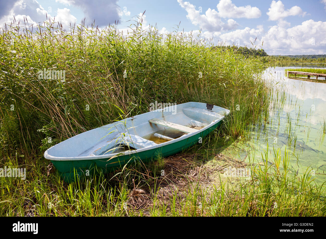 Sunny day in coast lake hi-res stock photography and images - Alamy