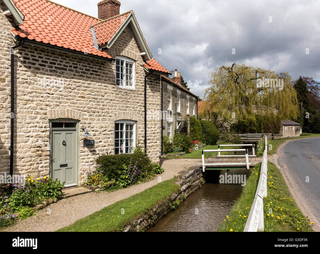 Hovingham village, Ryedale, Yorkshire Stock Photo - Alamy