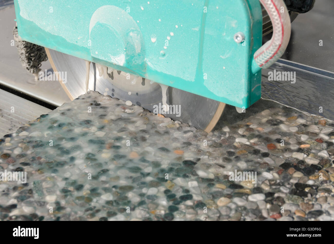 Cement saw hi-res stock photography and images - Alamy