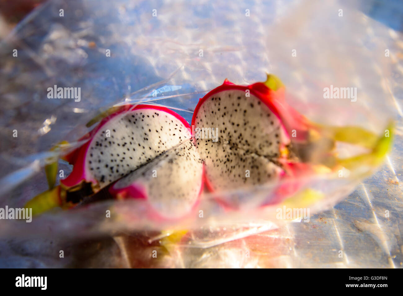 Half White Fleshed Dragon Fruit High Resolution Stock Photography and ...