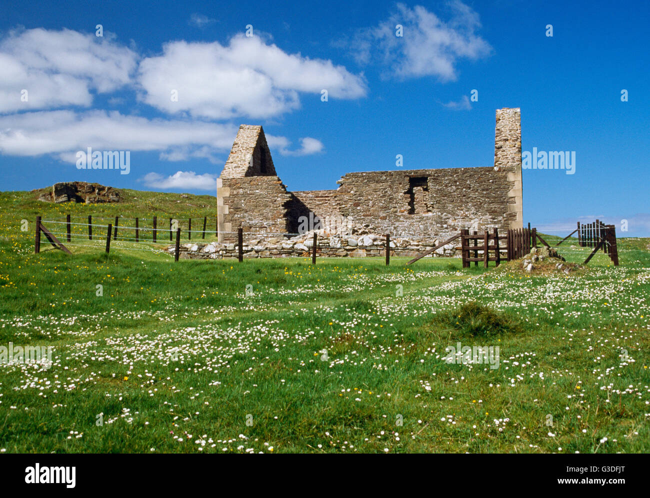 Saint ninians chapel hi-res stock photography and images - Alamy