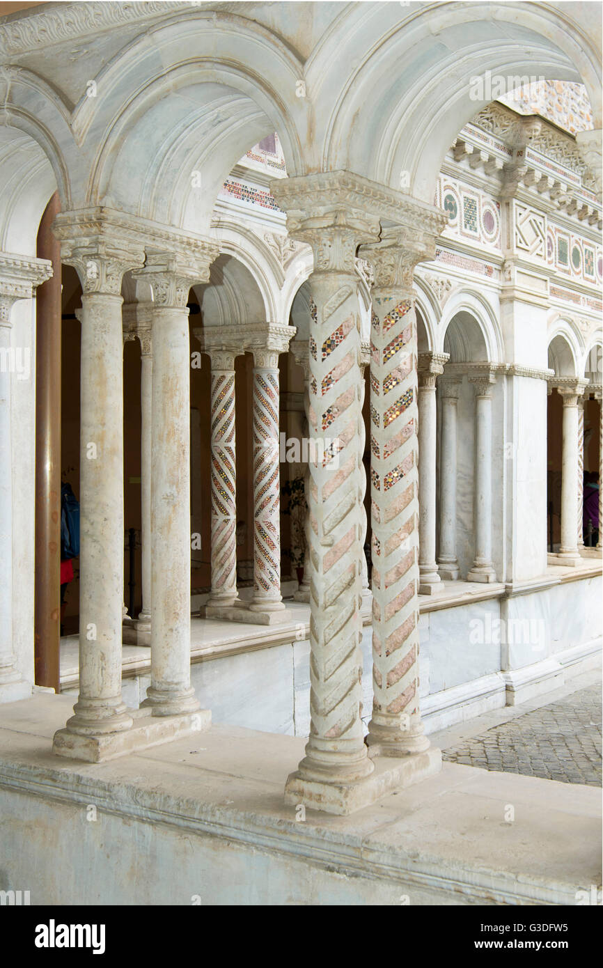 Roma kloster hi-res stock photography and images - Alamy