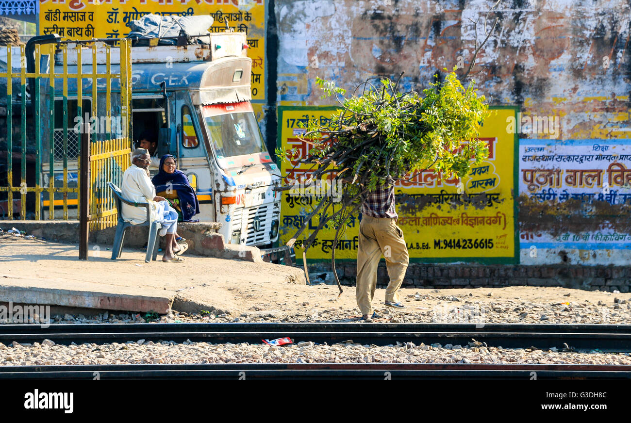 Indian railways train station hi-res stock photography and images - Alamy