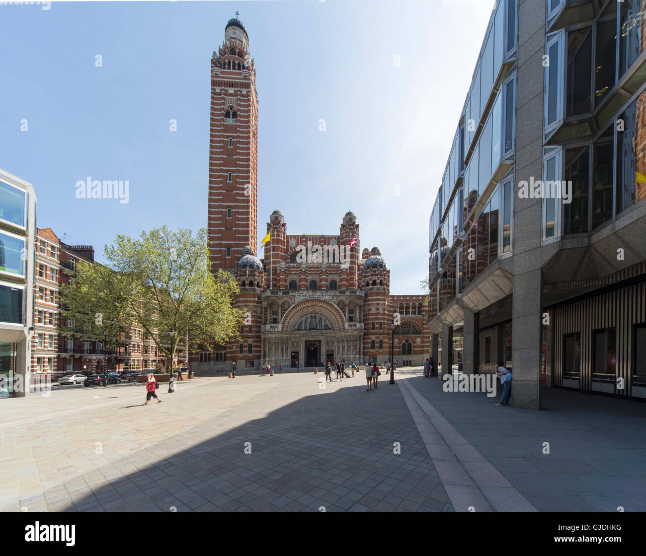 Westminster cathedral exterior hi-res stock photography and images - Alamy
