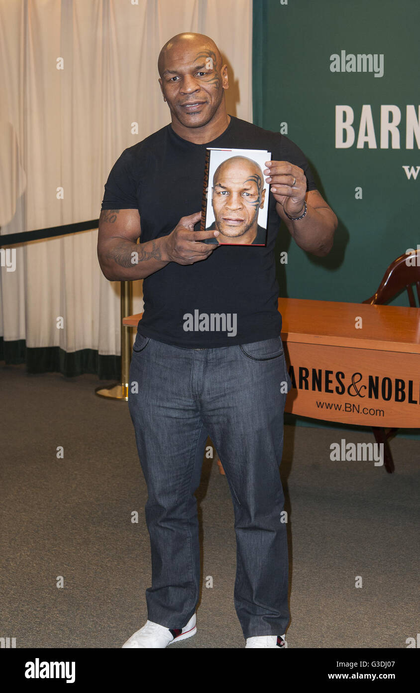 New York.NY.USA . Mike Tyson's Indisputable Truth Book Signing at ...