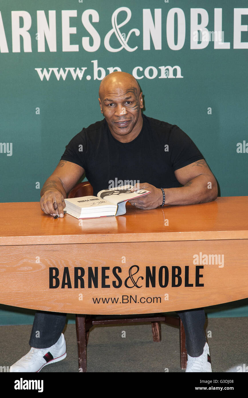 New York.NY.USA . Mike Tyson's Indisputable Truth Book Signing at ...